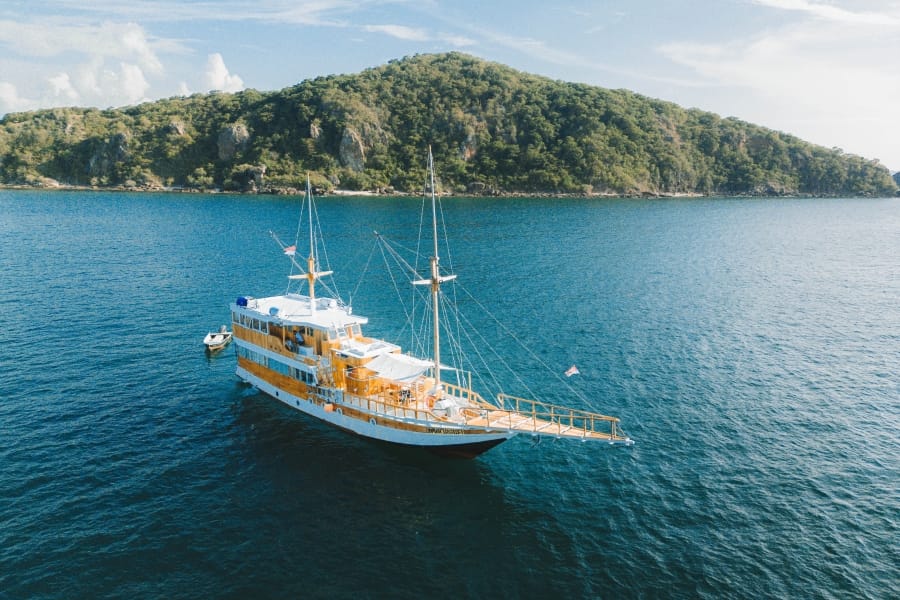 Travel in Indonesia ~ Inn2Travel ~ Save Money Travel Better